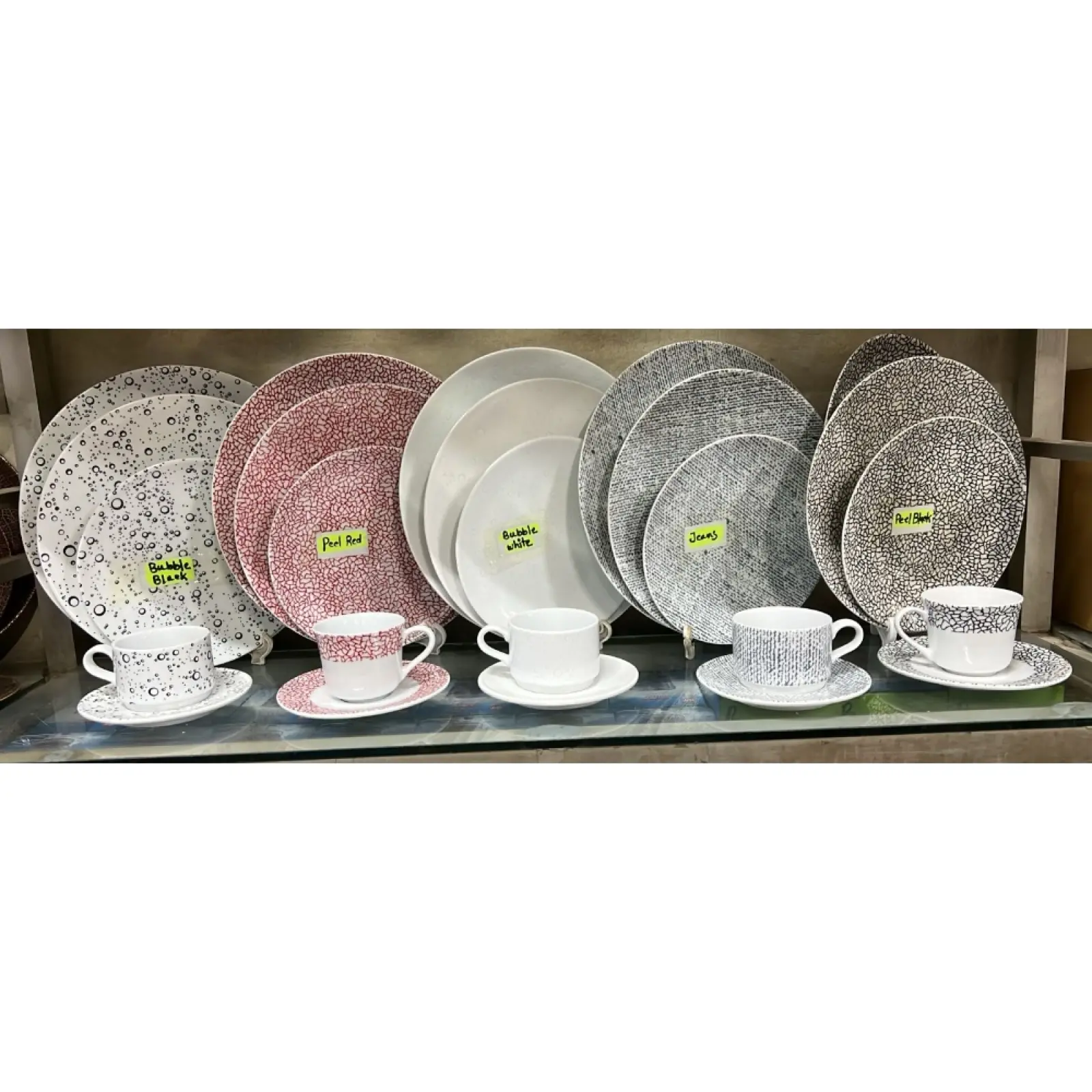 32 Pieces Ariane Dinner Set Modern Design (DESIGNS AS PER PICTURES)